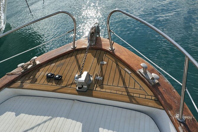 Monopoli Shared tour by Gozzo boat to the Polignano caves - FAQs