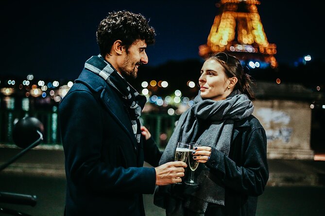 Paris Romantic & Private Tour By Night on a Sidecar Ural - FAQs