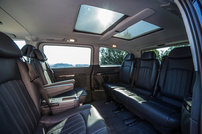 Piraeus port to Athens hotels Private arrival transfer - FAQs