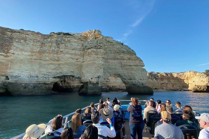 Portimão:Embark on NatureBenagil and DolphinsBiologist on board - Final Notes on Conditions and Booking