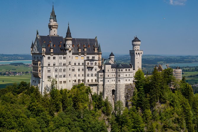 Premium Neuschwanstein Castle and Linderhof VIP Tour from Munich - FAQs