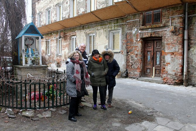Private Historical Tour of Warsaw by a Retro Fiat with Pickup - The Sum Up