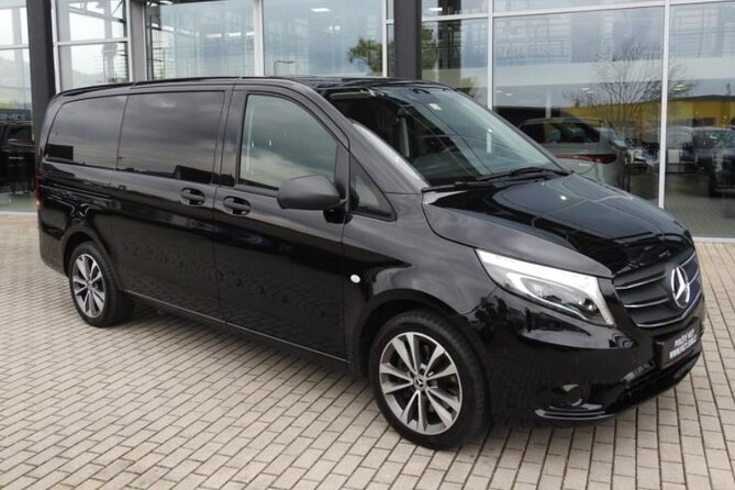 Private Transfer from Prague Airport to Prague City Hotels 1 - 7 pax - Practical Tips for Your Transfer