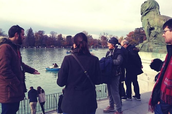 Retiro Park Walking Tour in Madrid - Who Should Do This Tour?