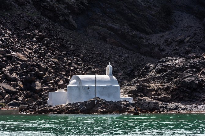 Santorini Caldera Cruise Tour (Volcano, Hot Springs, Thirassia) - FAQ