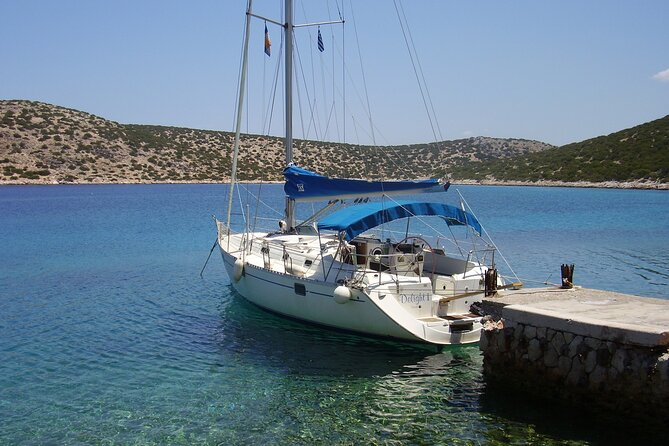 Single day Sail boat cruise with swimming, snorkeling, drinks and lunch - Why Travelers Love This Experience