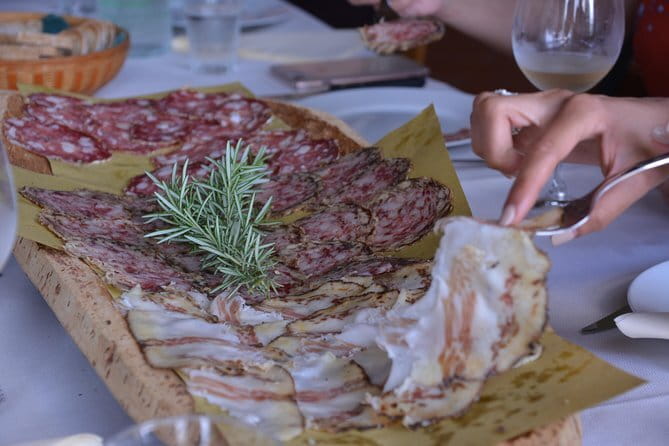 SMALL GROUP Experience Cheese & Chianti visit dairy & 3 wineries - Who Should Consider This Tour?