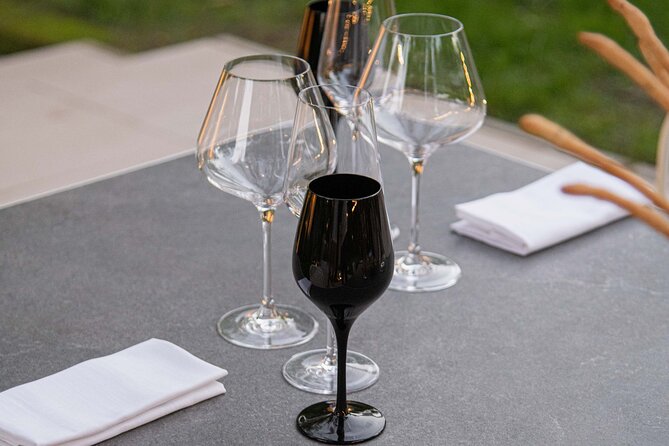 Tasting of 5 Wines with Typical Products in Sorrento - Practical Details That Matter