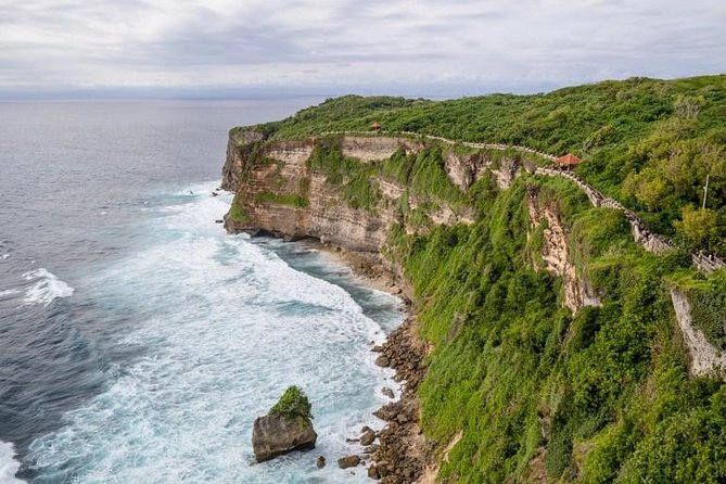 Uluwatu Sunset, Kecak Dance, and Dinner Jimbaran Beach - Frequently Asked Questions
