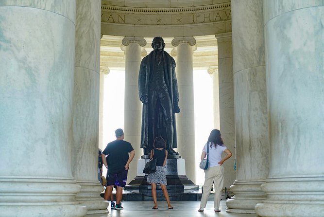 Washington DC in One Day: Guided Sightseeing Tour - Group Size and Social Atmosphere