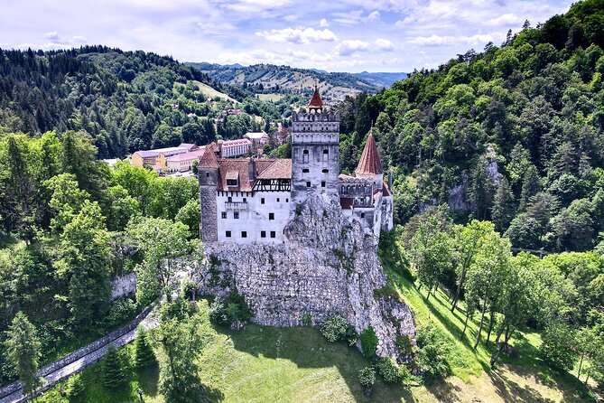 3-Castle: Peles,Bran,Rasnov,Sinaia Monastery from Brasov w pickup - Value for Money