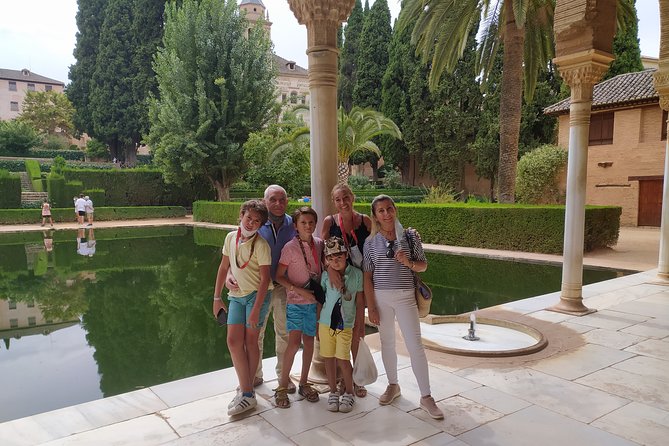 Alhambra: Private Tour for Families - FAQ