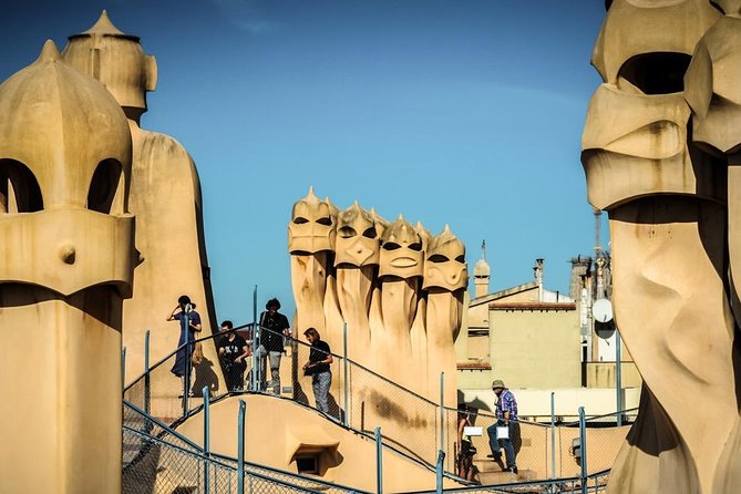 Barcelona Highlights & Sagrada Familia Skip-the-Line Private Tour - The Experience: What You Should Expect