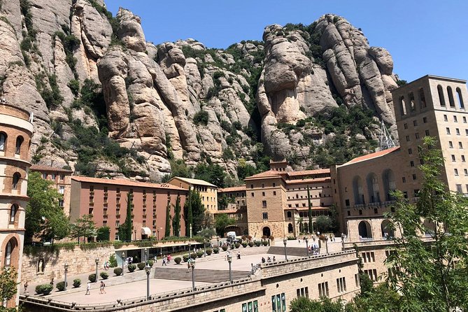 Barcelona to Montserrat: Guided Tour & Return Bus Transfers - The Sum Up