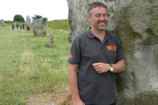 Bespoke private tours of Stonehenge and Avebury by car with local guide - FAQ