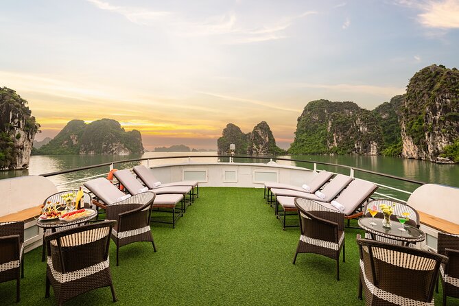 BEST SELLER - Halong 5 Star Day Cruise: Buffet, Wine & Jacuzzi - The Sum Up