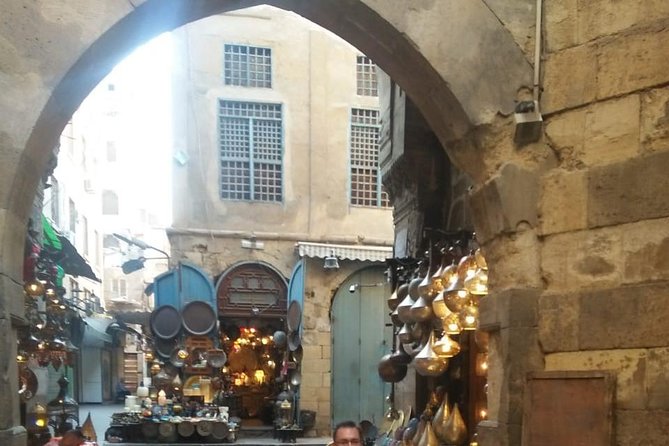 Cairo 8 Hour Private Tour of Pyramids, Egyptian Museum and Bazaar - FAQ