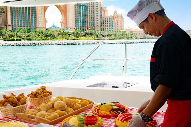 Dubai Marina Yacht Tour with Optional Breakfast or BBQ - FAQ
