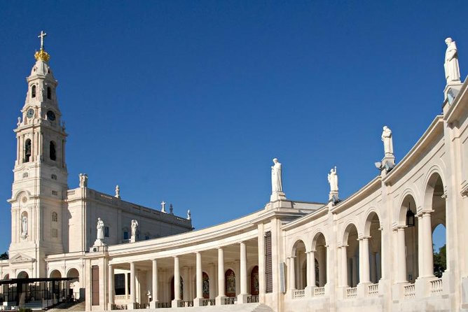 Faith and Heritage: Fátima, Batalha, Nazaré, Óbidos from Lisbon - Who Will Love This Tour?
