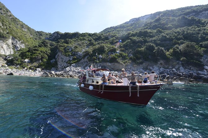 From Salerno: Small Group Amalfi Coast boat tour with stops in Positano & Amalfi - What the Reviews Say