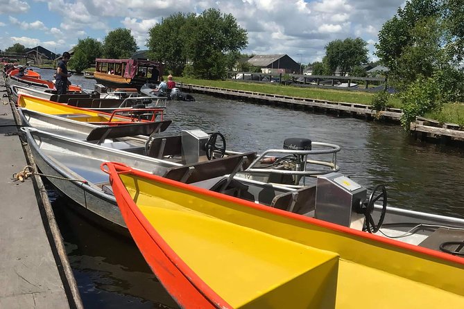 Giethoorn, Zaanse Schans Windmills Guided Day Trip from Amsterdam - FAQ
