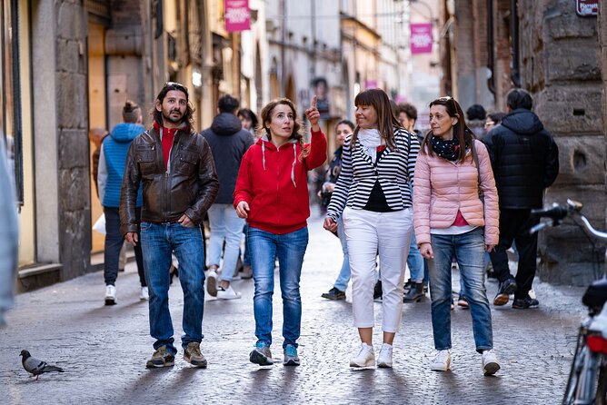 Lucca Aperitivo evening walk with food and wine for Small Groups - FAQs