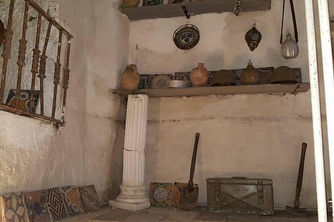 Naples Underground Spanish Quarters with Guide - FAQs