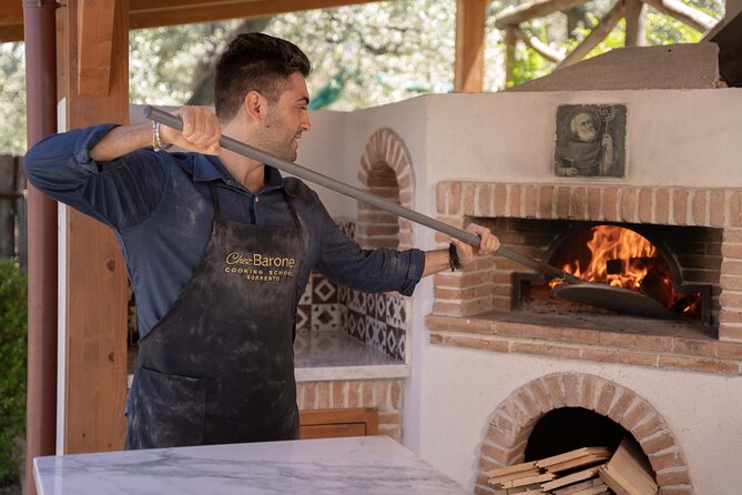 Pasta and Pizza Master Class with Pick Up in Sorrento - Who Should Consider This Tour?