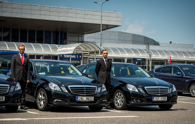Prague Airport Private Departure Transfer - Logistics in Detail