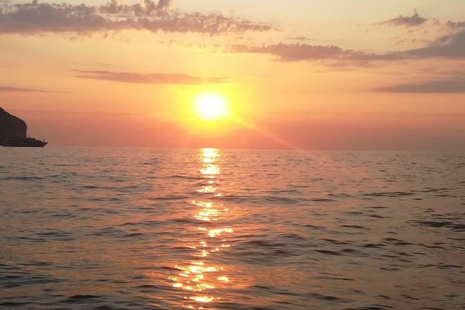 Private Sunset Cruise with Prosecco Onboard - Who Will Love This Experience?