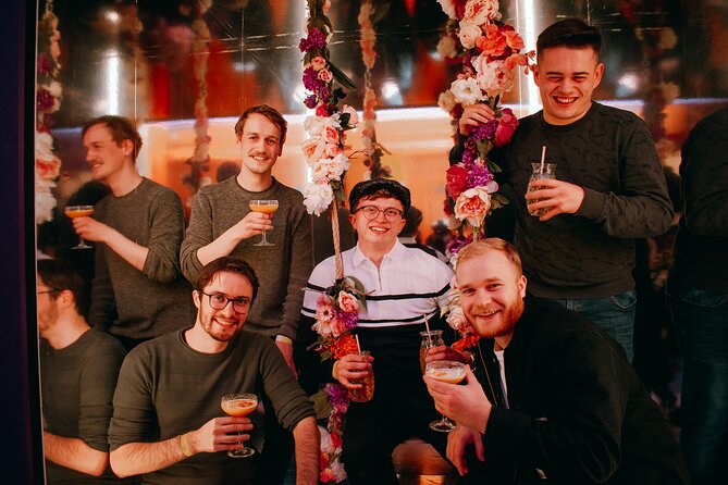 Pub Crawl + Unlimited Drinks + VIP entry + Drinking Games & Photographer - Practical Tips for Participants