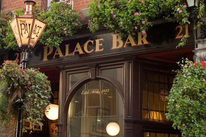 Pub Crawl Walking Tour Through the Heart of Irelands Capital - The Sum Up