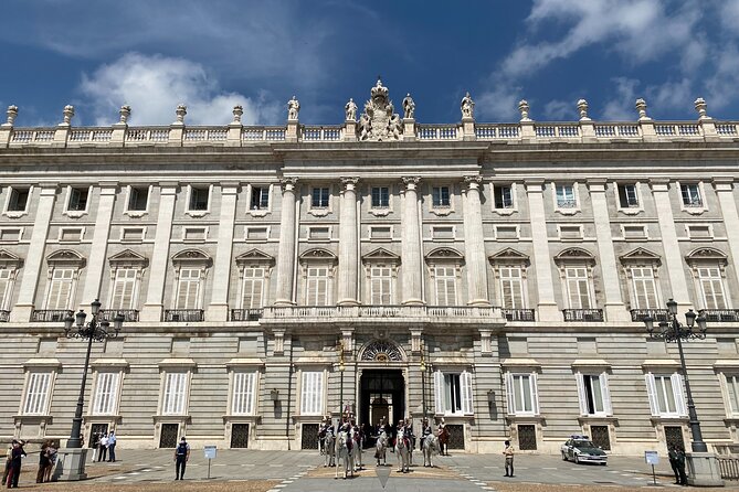 Royal Palace Madrid Small Group Tour with Skip the Line Ticket - FAQs