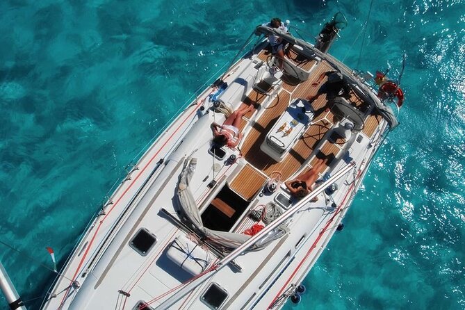 Sailing boat from Santa Teresa di Gallura to the Maddalena Archipelago - Onboard Atmosphere