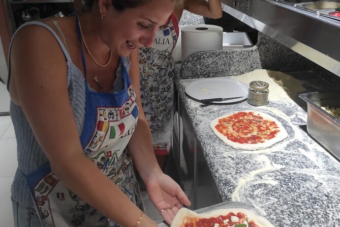 Semi-Private Pizza Making Experience in Naples with Drink - Reviews: Authentic Praise and Consistent High Ratings