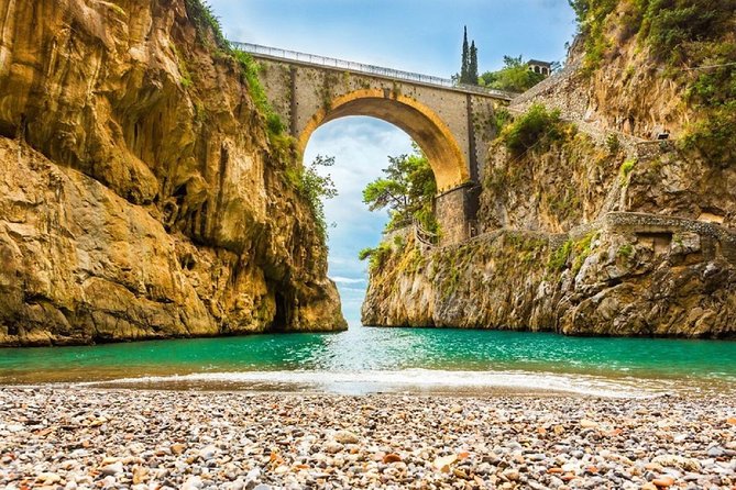 Shared Amalfi Coast Boat Tour: Positano,Amalfi,Swim & Light Lunch - Returning to Sorrento: Reflecting on a Day Well-Spent