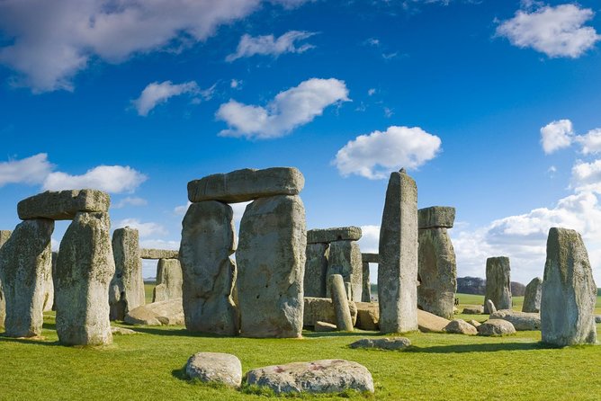 Stonehenge Half-Day Tour from London with Admission & Snack Pack - The Sum Up