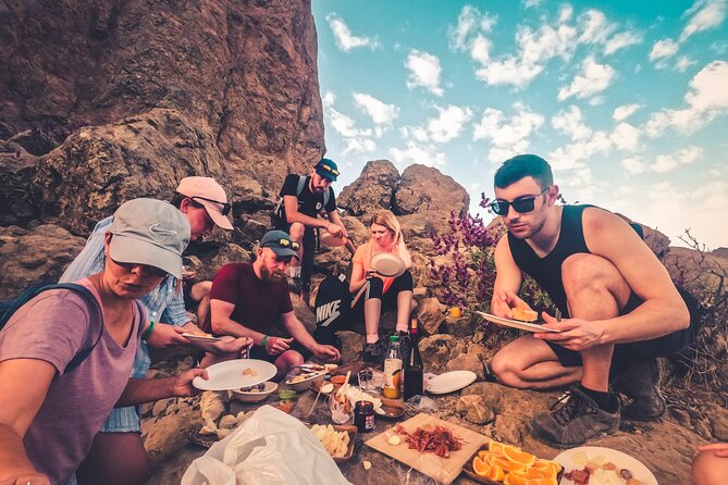The Volcano Heart Tour: Hiking, Tasting and Sunset Experience - Pico de Las Nieves: Sunset at the Highest Point