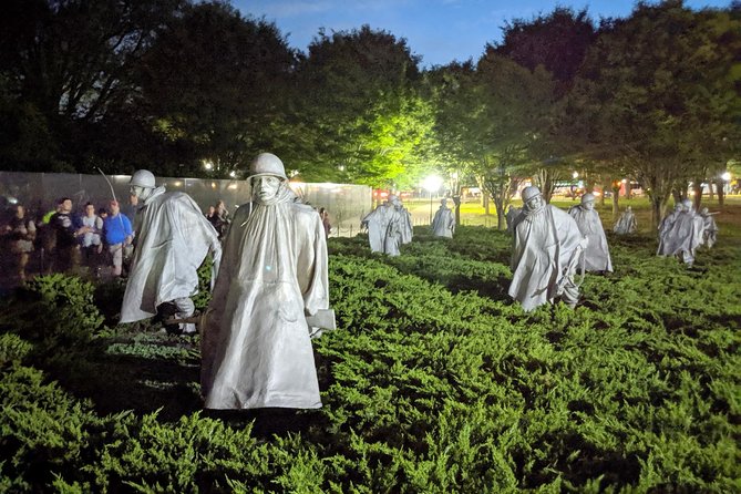 DC Monuments and Memorials Night Tour, Glass Top Upgrade Option - Who Will Love This Tour?
