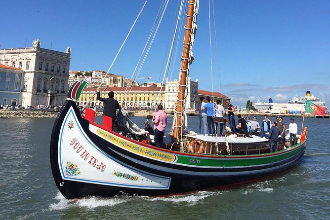 Lisbon Traditional Boats - Guided Sightseeing Cruise - FAQ