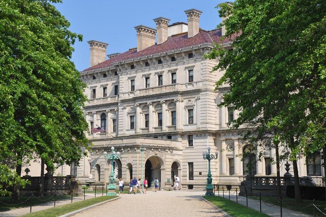 Newport Gilded Age Mansions Trolley Tour with Breakers Admission - Final Thoughts: Who Should Sign Up?