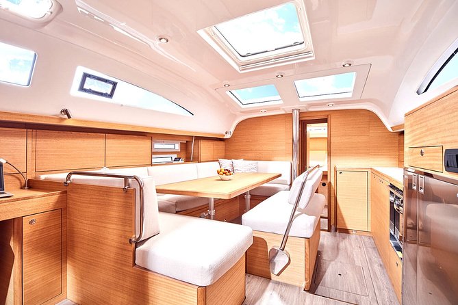 Private Day Charter on Amazing Mowgli - The Sum Up