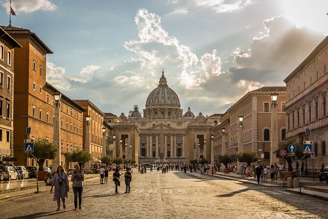 Rome Fiumicino Airport Transfer in Luxury Private Transportation - The Sum Up