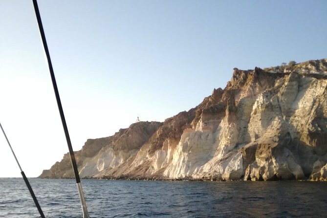 Santorini Catamaran Cruise with Fresh Meal and Open Bar - FAQ