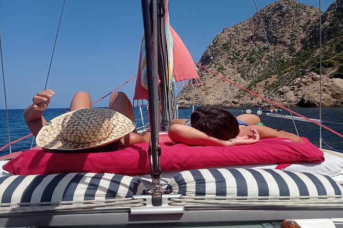 Half day on a private sailboat in Mallorca (port d'andratx) - FAQs
