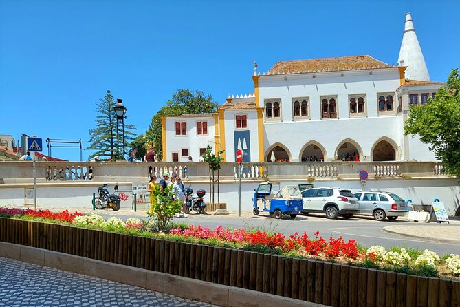 Private Tour Sintra, Palaces and Mountain Tuk Tuk(2 to 6 people) - FAQ