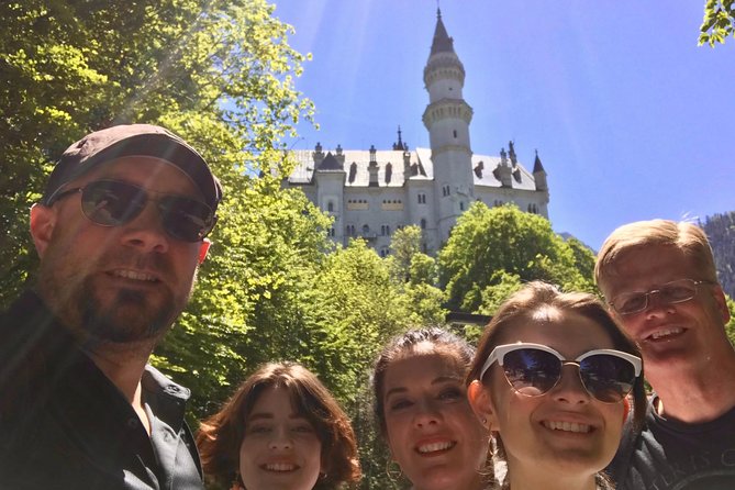 A Full Day Private Tour of Neuschwanstein Castle from Garmisch-Partenkirchen - Key Points