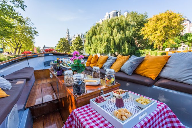 Amsterdam All-Inclusive 90-Minutes Canal Cruise by Captain Jack - Final Thoughts: Who Will Love This Tour?