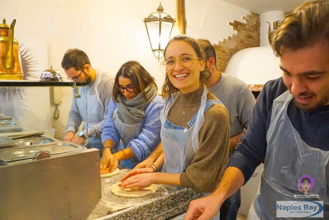 Authentic Pizza Making Class in Naples with Appetizers and Drink - Authentic Pizza Making Class in Naples with Appetizers and Drink: A Deep Dive