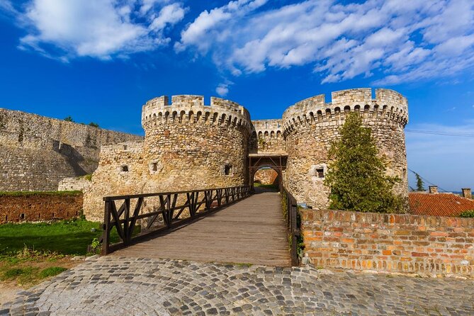 Belgrade Underground Tour w/ Sparkling Wine Along the River - Key Points